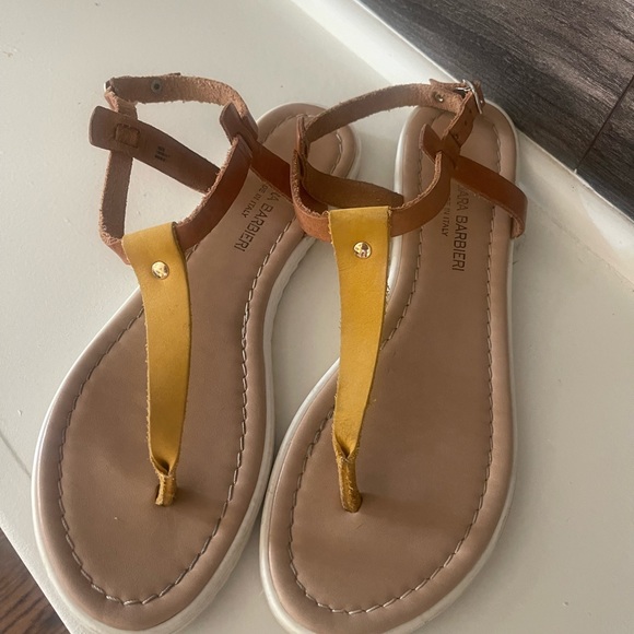 Barbara Barbieri | Shoes | Barbara Barbieri Italian Leather Thong Flat ...